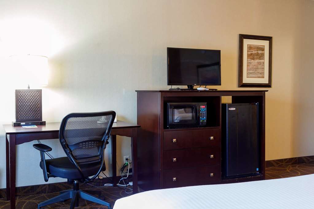 Americas Best Value Gold Country Inn | Elko Tourism Hollywood